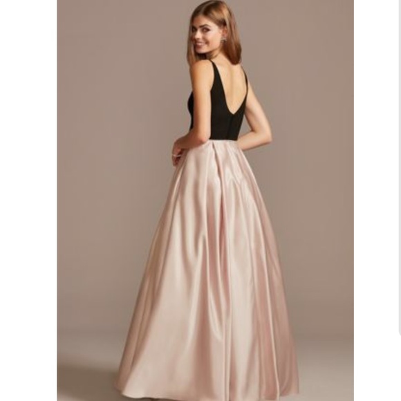 David's Bridal | Dresses | Satin Skirt Plungingv Ball Gown With Pockets ...
